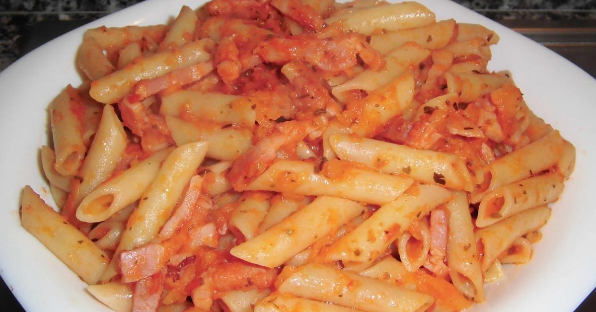 Macarrones con tomate por Lourdes P. La receta de Thermomix ® se ...